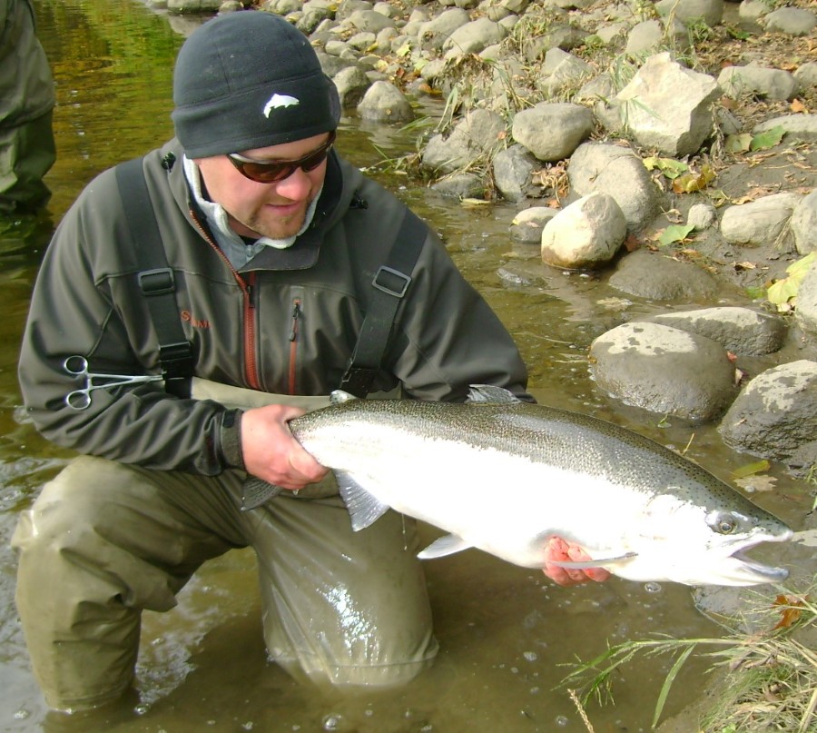 Float Fishing NY: Expert Guide to Spots, Techniques & Species